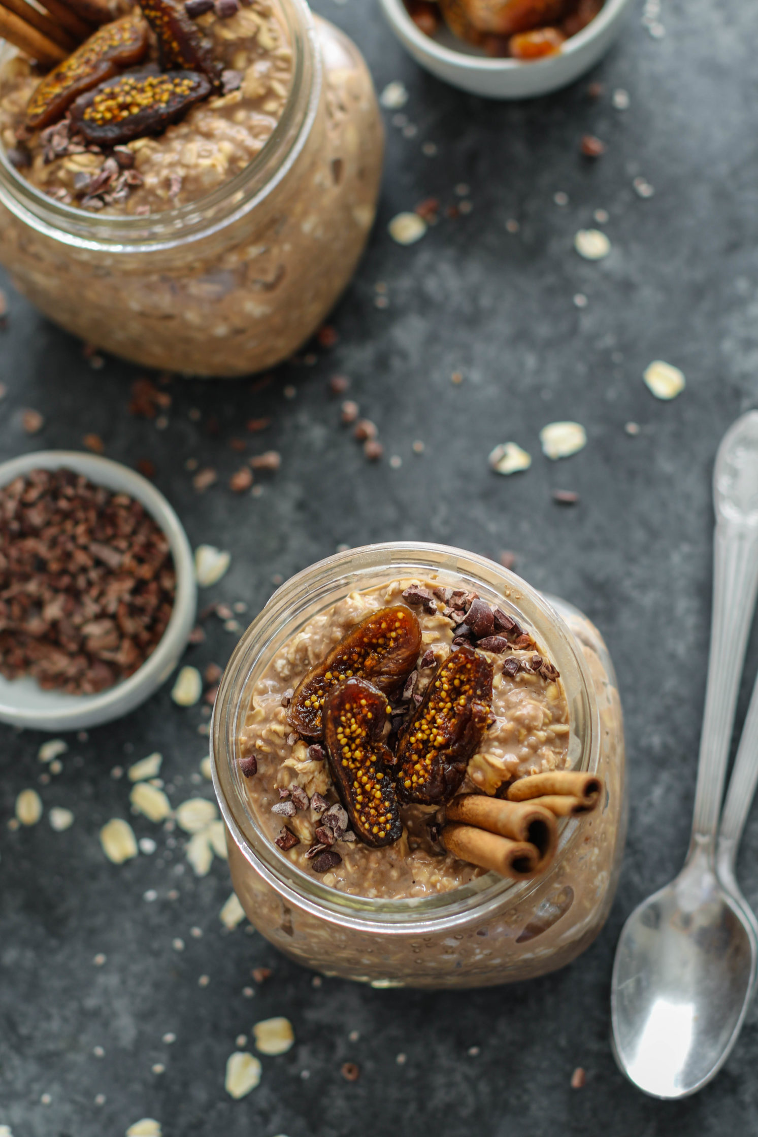 Chocolate Chia Chai Overnight Oats Recipe - Flora & Vino